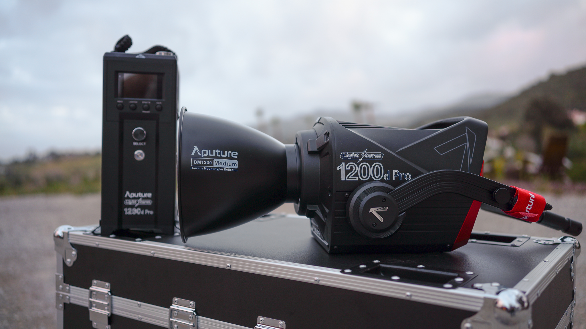 Aputure 1200D Pro LightStorm – Rental | We are Filmmakers